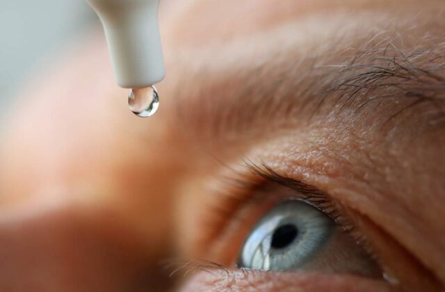 How To Put In Eye Drops – Best Tips & Techniques